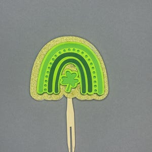 St. Patrick’s Day Themed Cupcake Toppers. Easy Decorations for the ...