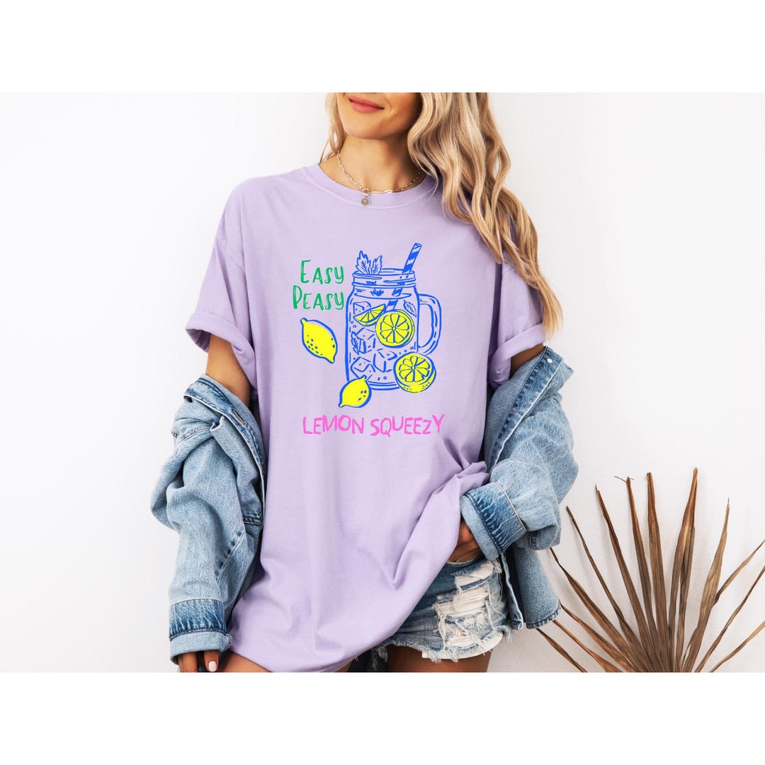 Lemon Squeezy T-shirt: Retro Summer Lemonade Pun Tee - Etsy