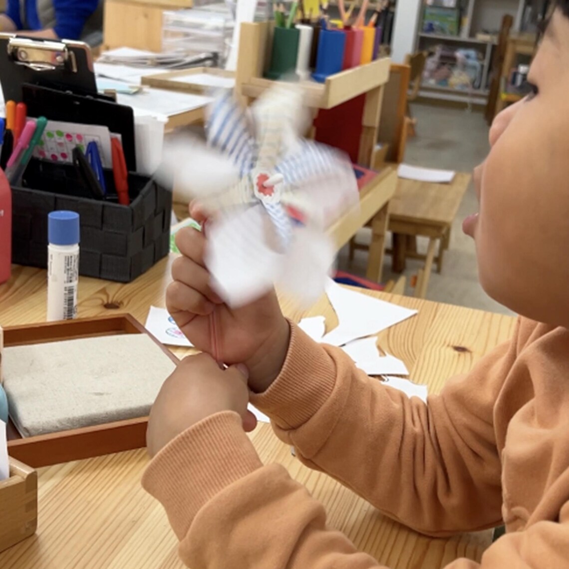 Spin and Have Fun! Easy Pinwheel Craft Kit Using Cotton Swabs and ...