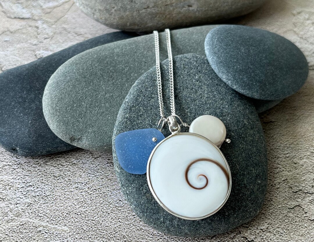 Large Shiva Shell SS Necklace With Rare Cornflower Blue Genuine Sea ...