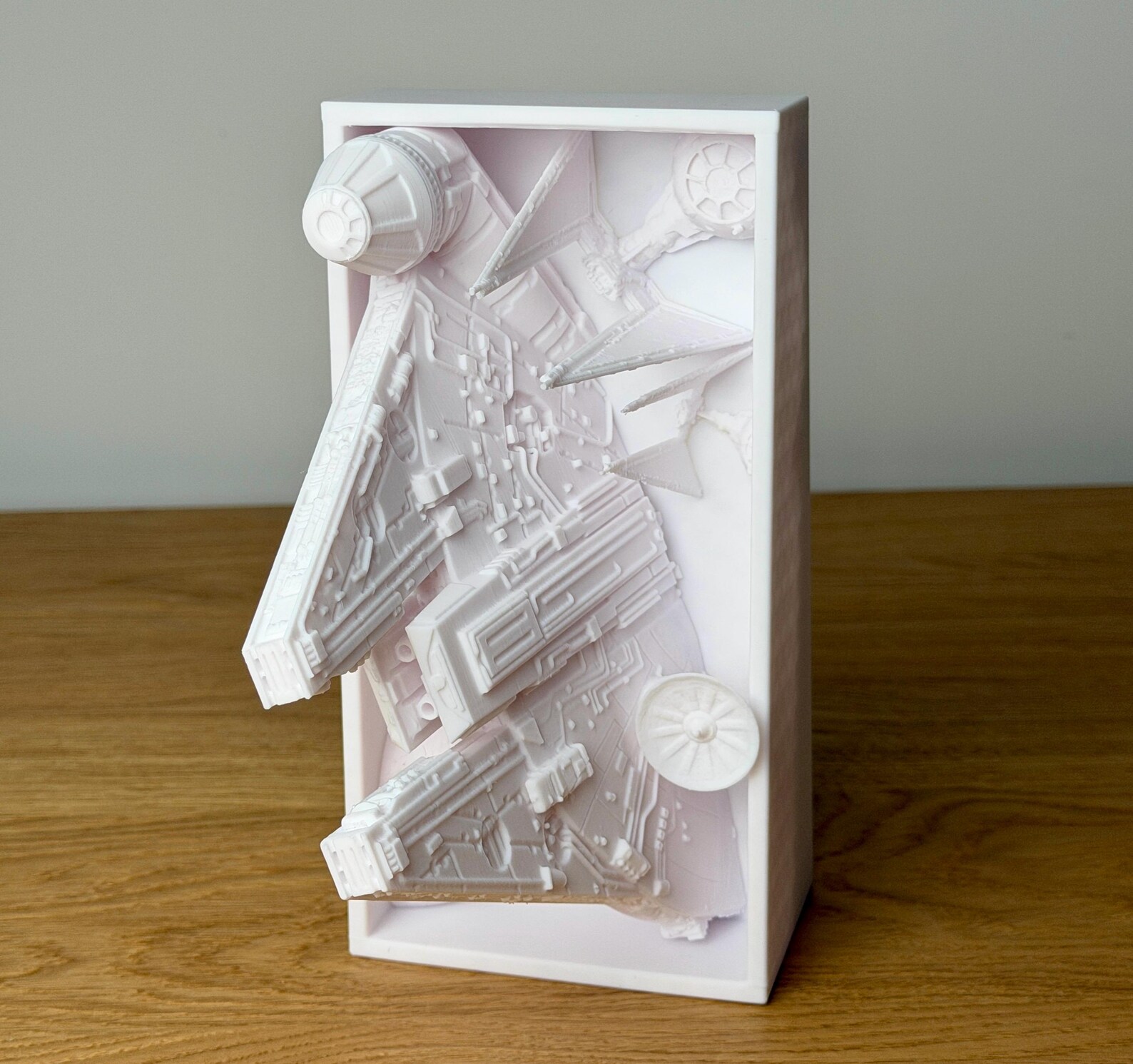 Millennium Falcon Book Nook | Star Wars Bookshelf Insert - Etsy