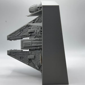 Millennium Falcon Book Nook | Galactic Battle Space Scene | Bookcase ...