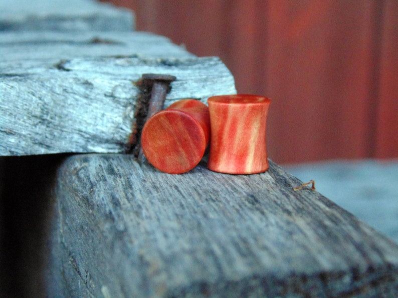 9.5mm Red Flame Box Elder ear plugs wooden 00 gauge hand | Etsy