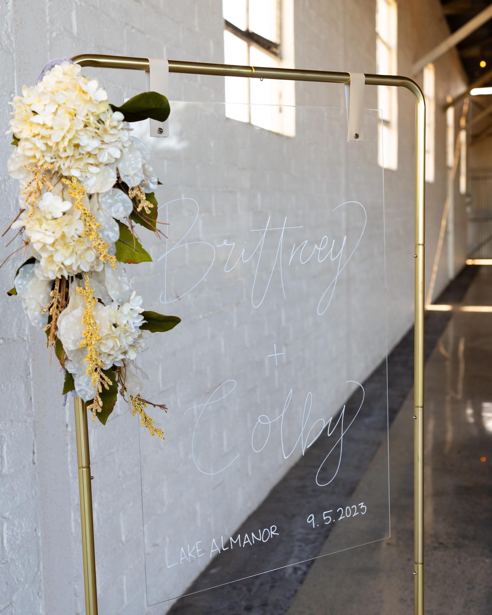 Wedding Sign Stand Holder – Metal Freestanding Sign Holder for Welcome ...