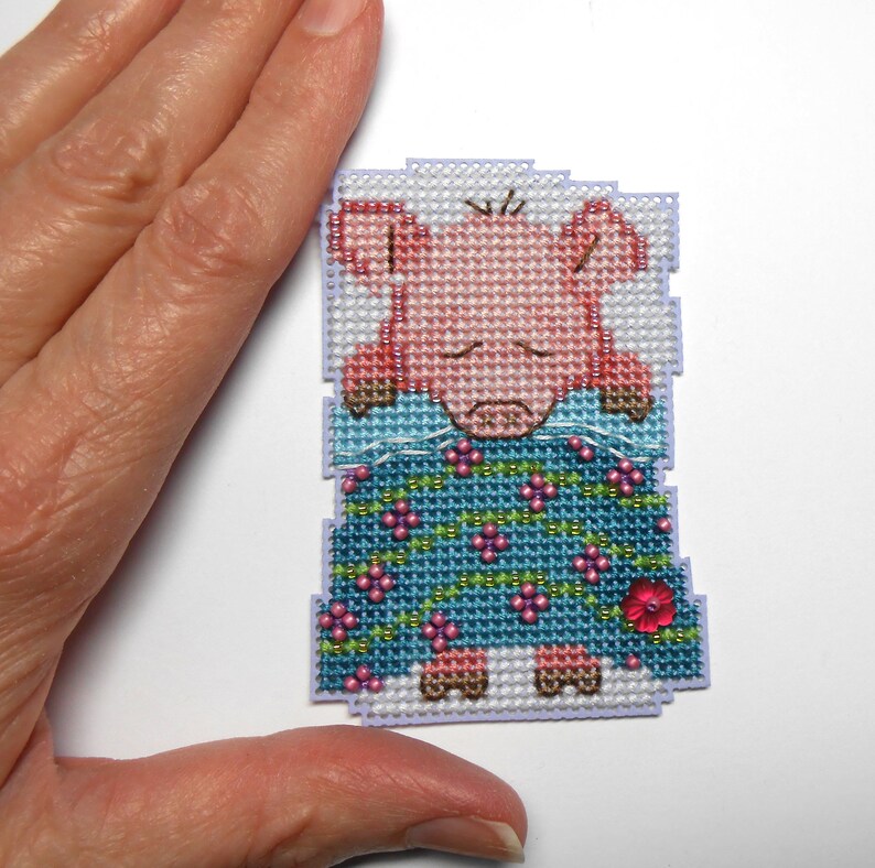 Cross Stitched Pig Ornament: Beaded Mill Hill Design - Etsy