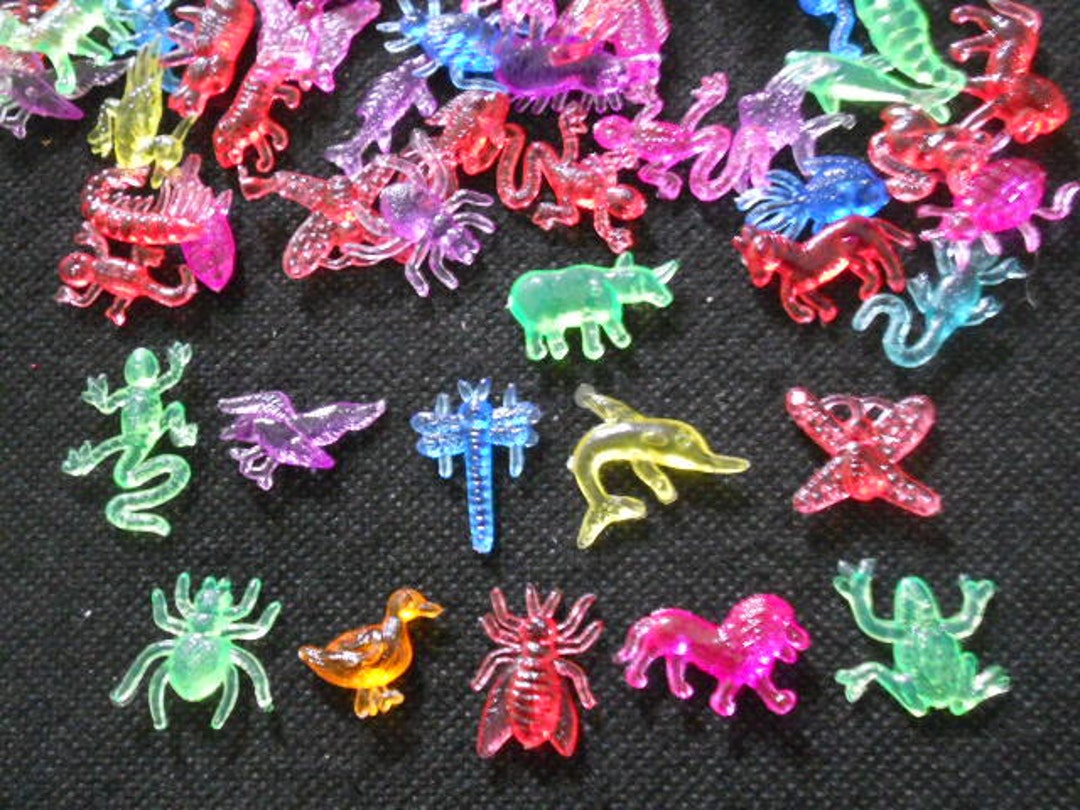 100 Pcs Mix Assorted Acrylic Animals Embellishment Mix Transparent ...