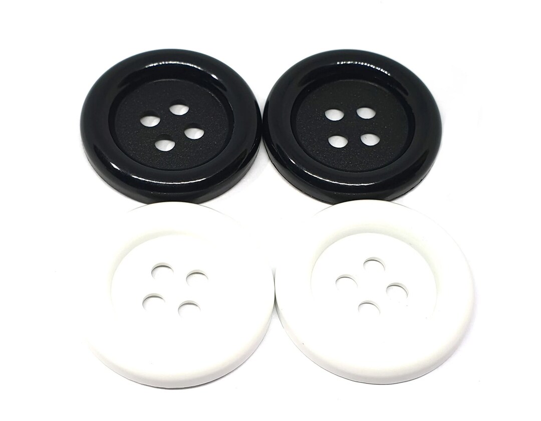 20 Pcs Big Buttons 4 Holes Size 33 Mm Black and White Color for Sewing ...
