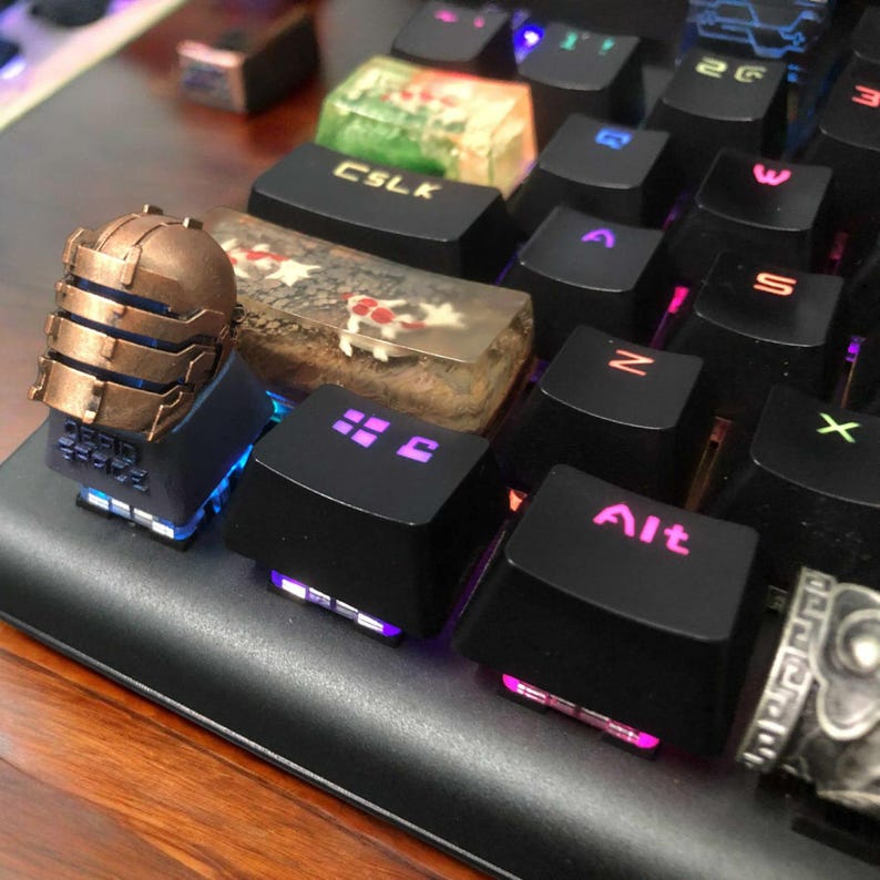 Dead Space Helmet Handmade Keycaps, Custom Keycap, Custom Spacebar ...