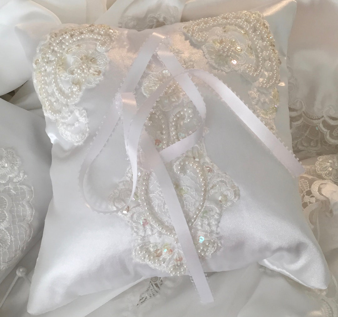 Heirloom Ring Bearer Pillow: Custom Made From Wedding Dress - Etsy
