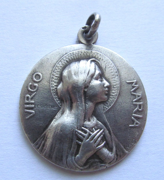 pendant catholic religious - Gem