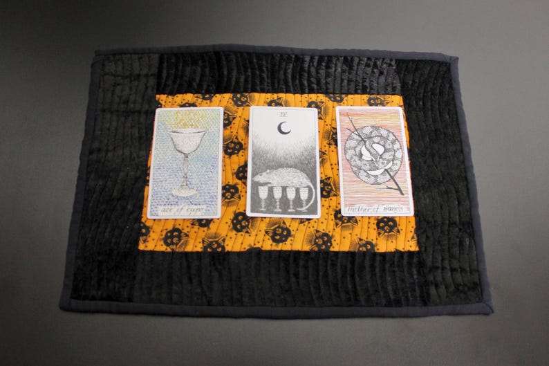 Black Cat Quilted Altar Mat/tarot Card Mat, Halloween Quilted Placemat ...