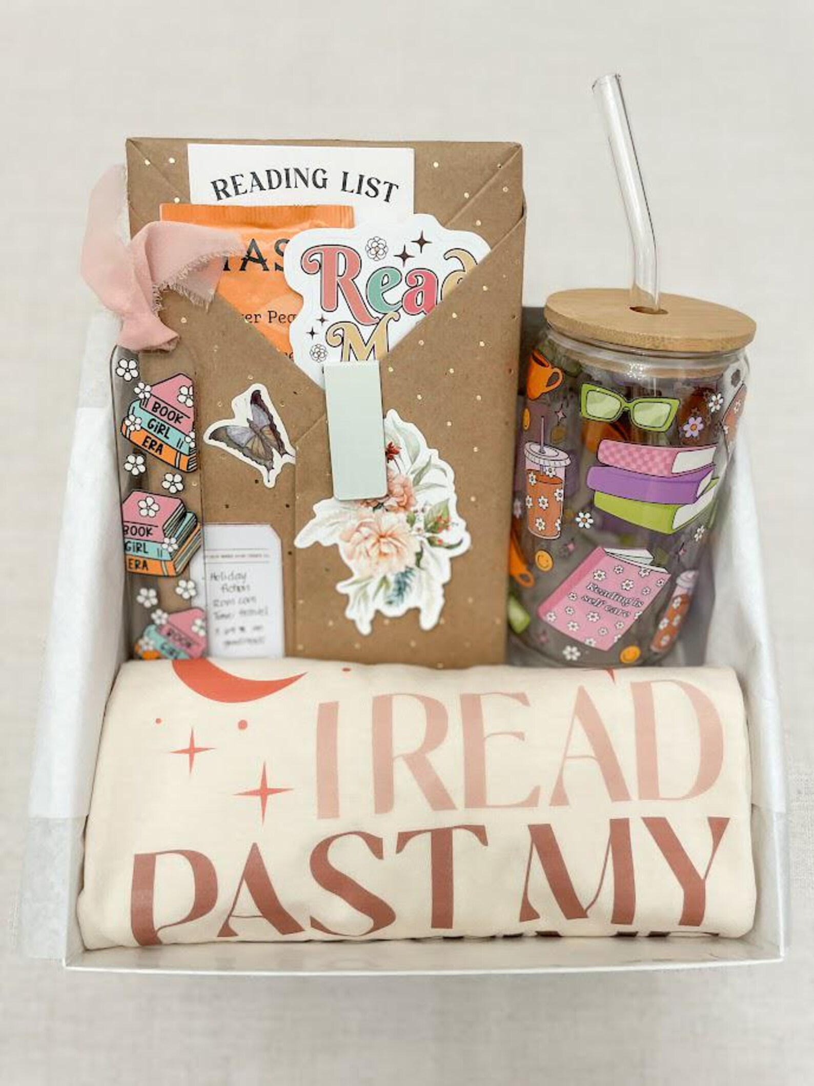 Book Lover Gift Set: "i Read Past My Bedtime" Shirt, Book & Accessories ...