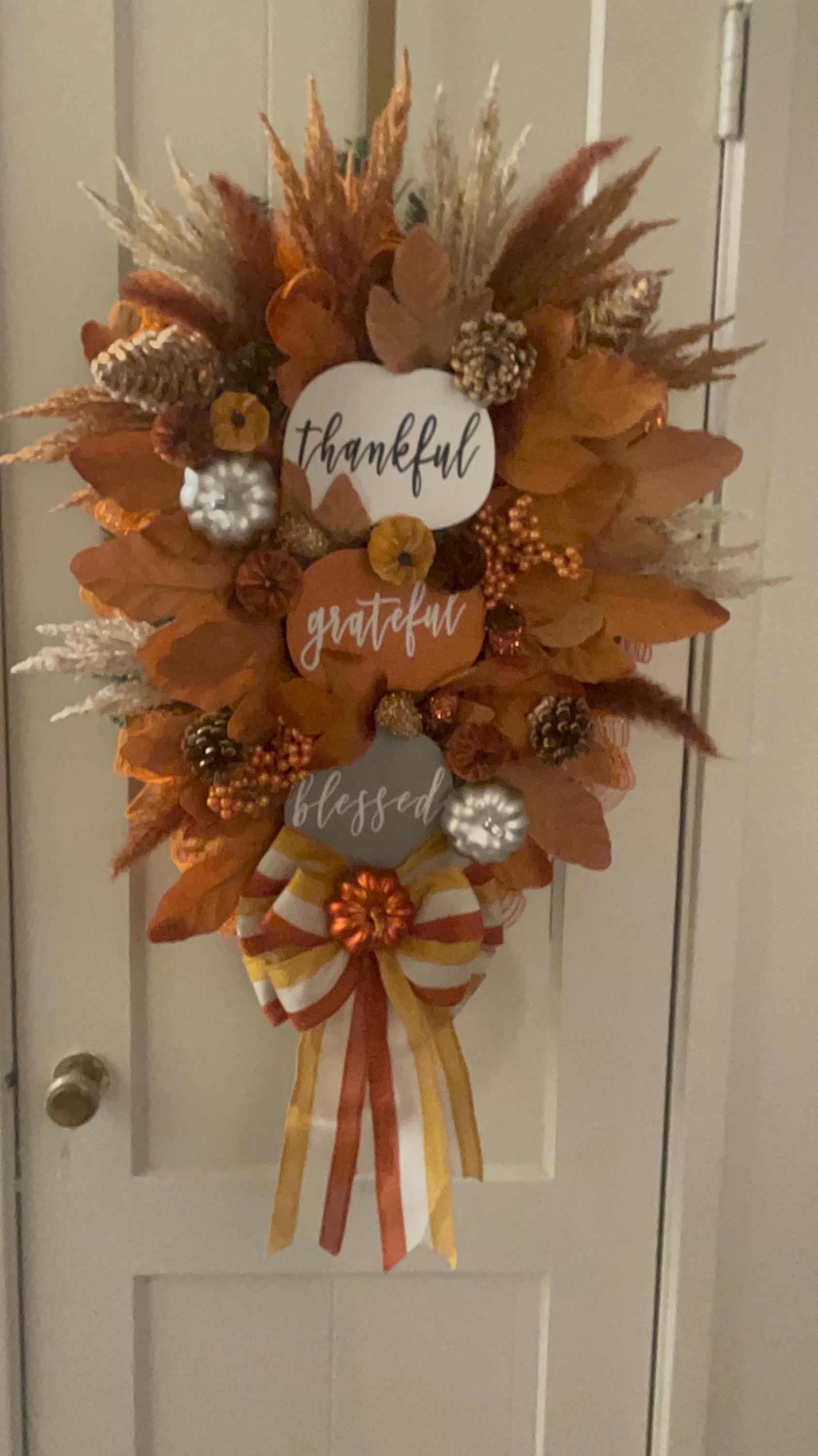 Handmade Custom Wreaths and Door Hangers. Made to Order is Also ...