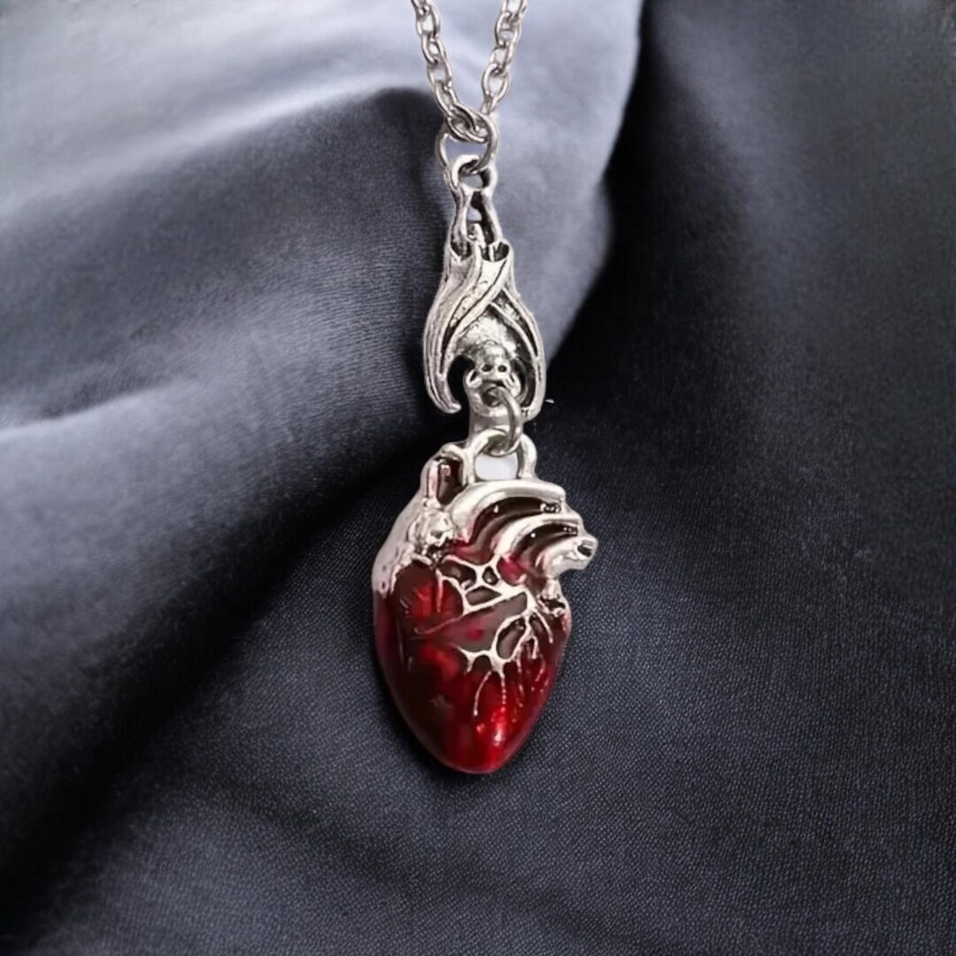 Red Handcrafted Heart Necklace | Handcrafted Drip Glue Pendant ...