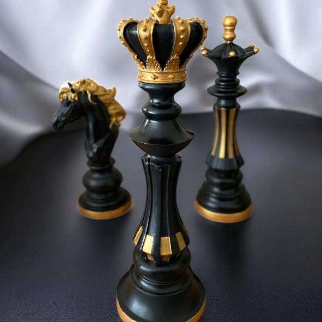 Decorative 3-piece King, Queen, Knight Chess Set - Etsy