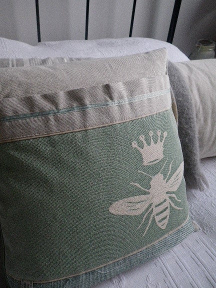 Hand Printed Queen Bee Cushion Cover - Etsy
