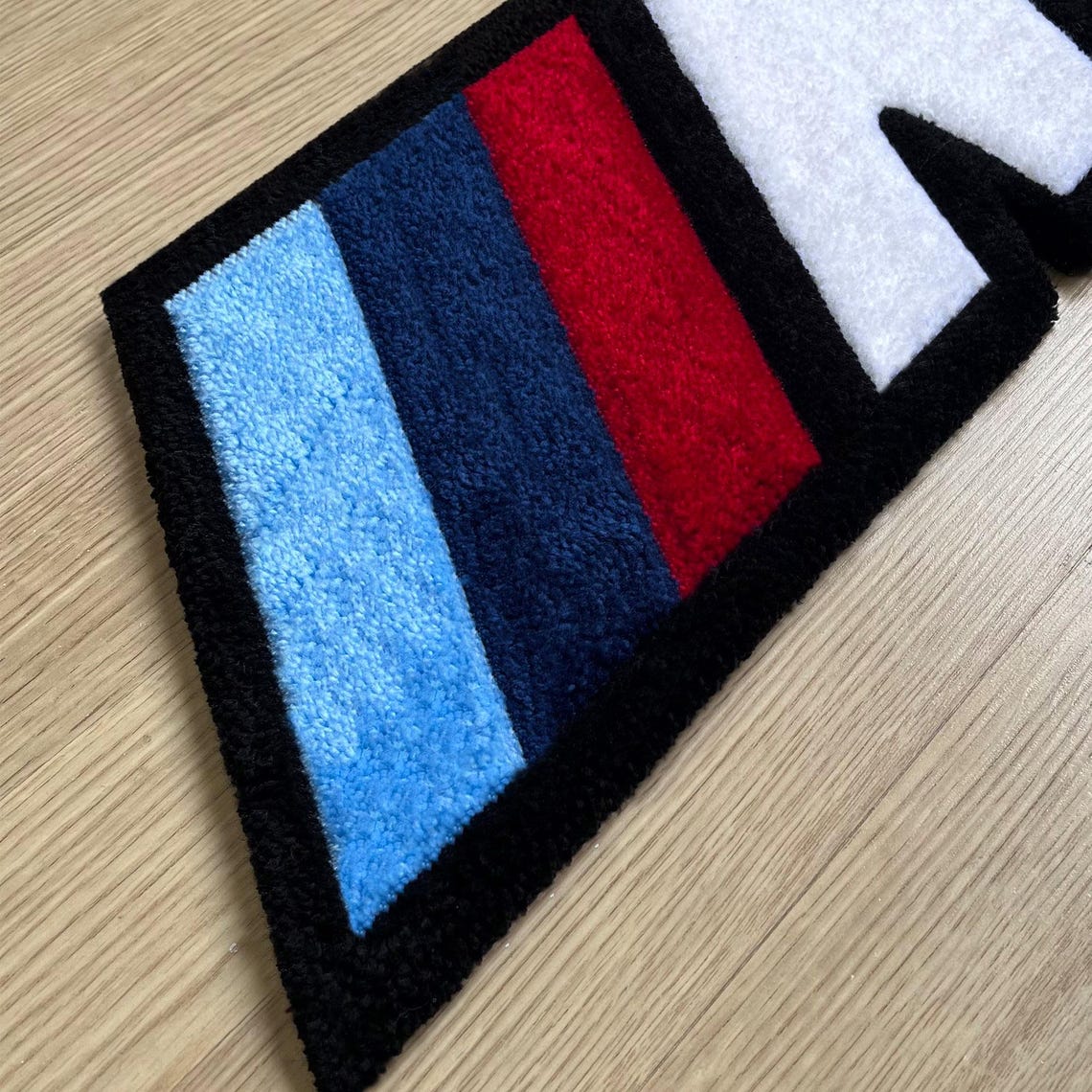 BMW M Logo Tufted Rug – Handmade Motorsport Gift for Car Enthusiasts - Etsy