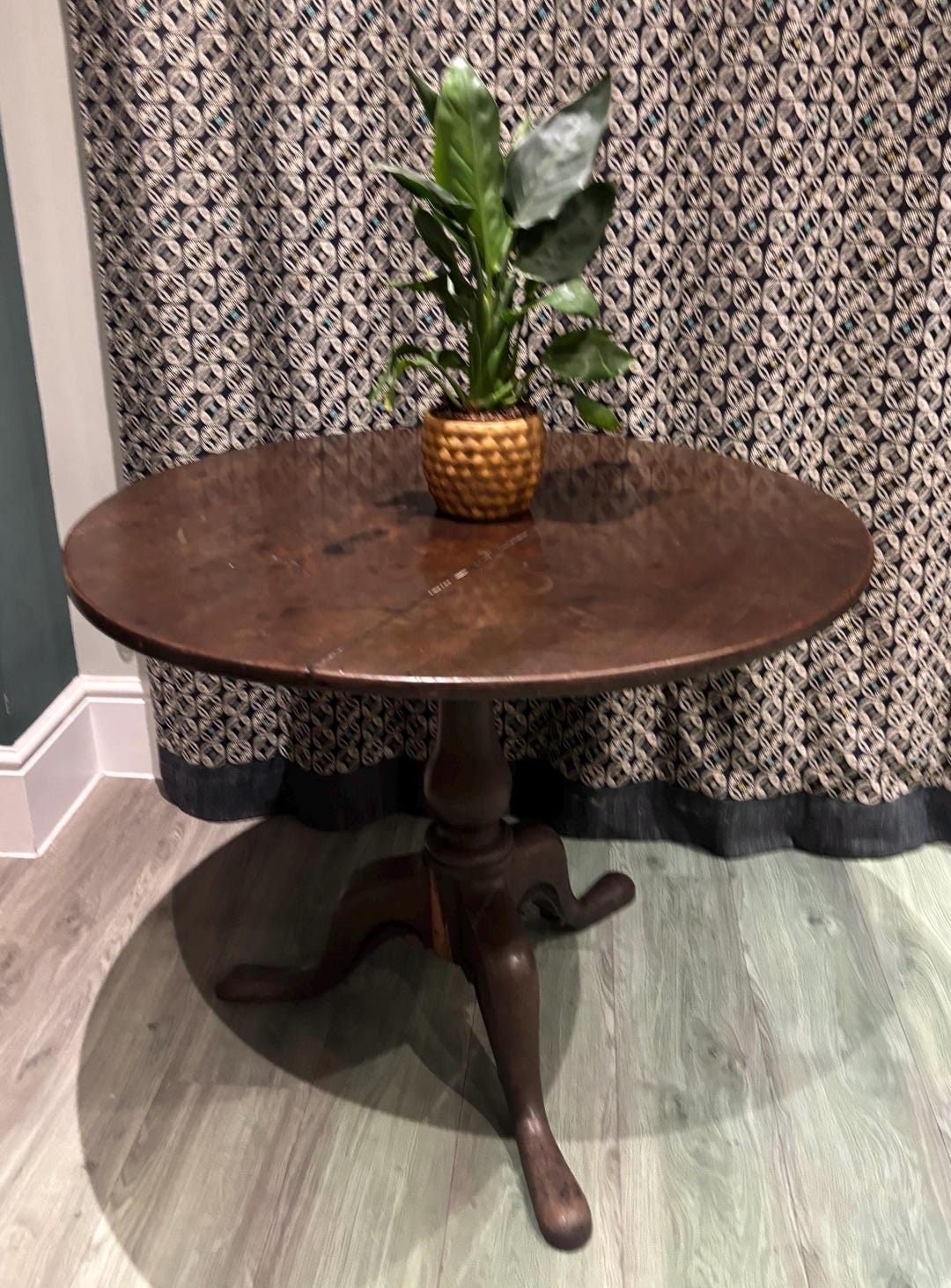Antique 200-year-old Tripod Table Small Dining or Occasional Table ...