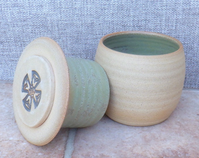 French Butter Dish Crock Keeper Beurrier With Celtic Knotwork - Etsy