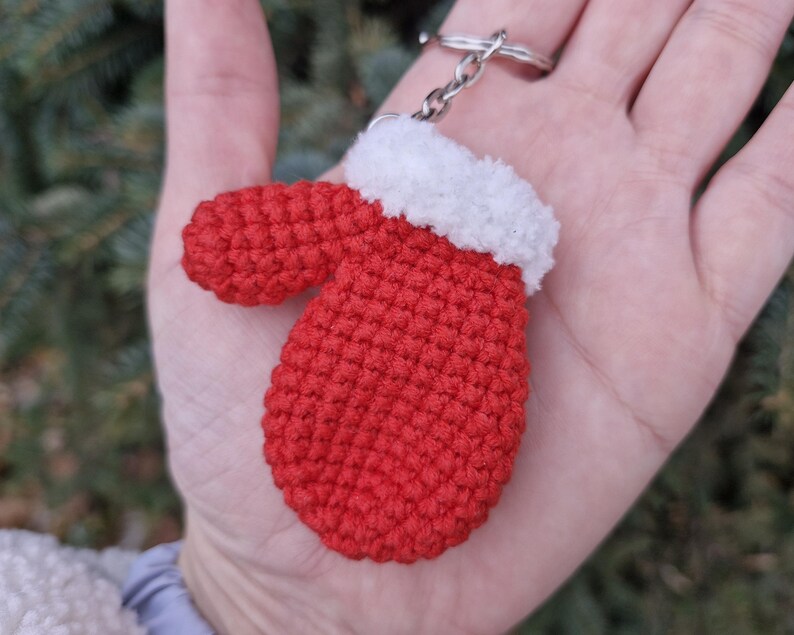 Christmas Crochet Keychain Set, Handmade Xmas Crochet Keychain Set ...
