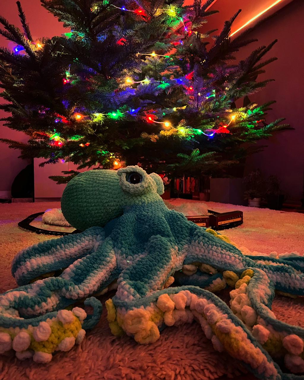 Extra-large Realistic Octopus Plushie – Life-like and Ultra-soft - Etsy