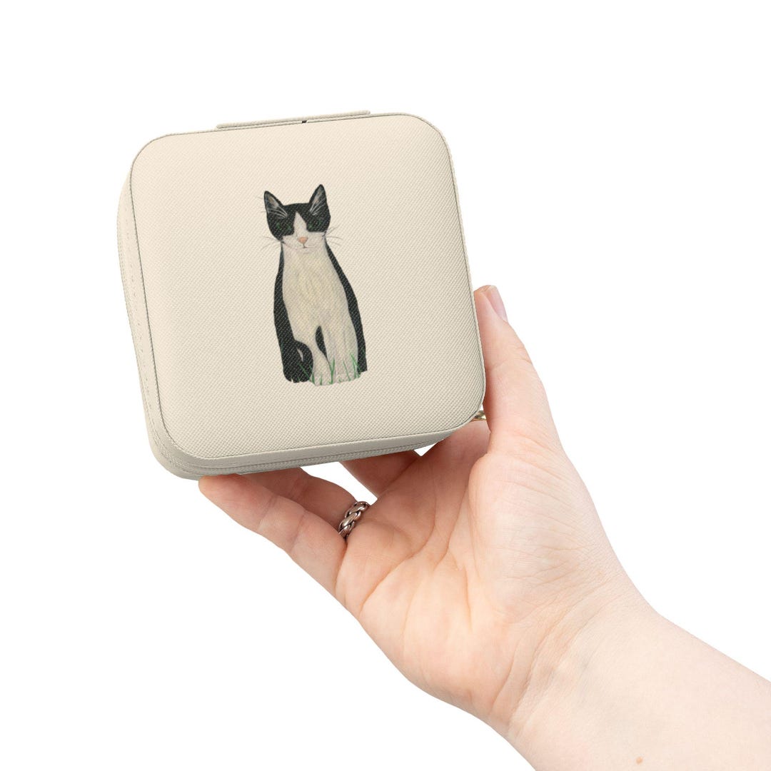 Minuet Tuexedo Cat Minimalist Black Cat Jewelry Travel Case | Compact ...