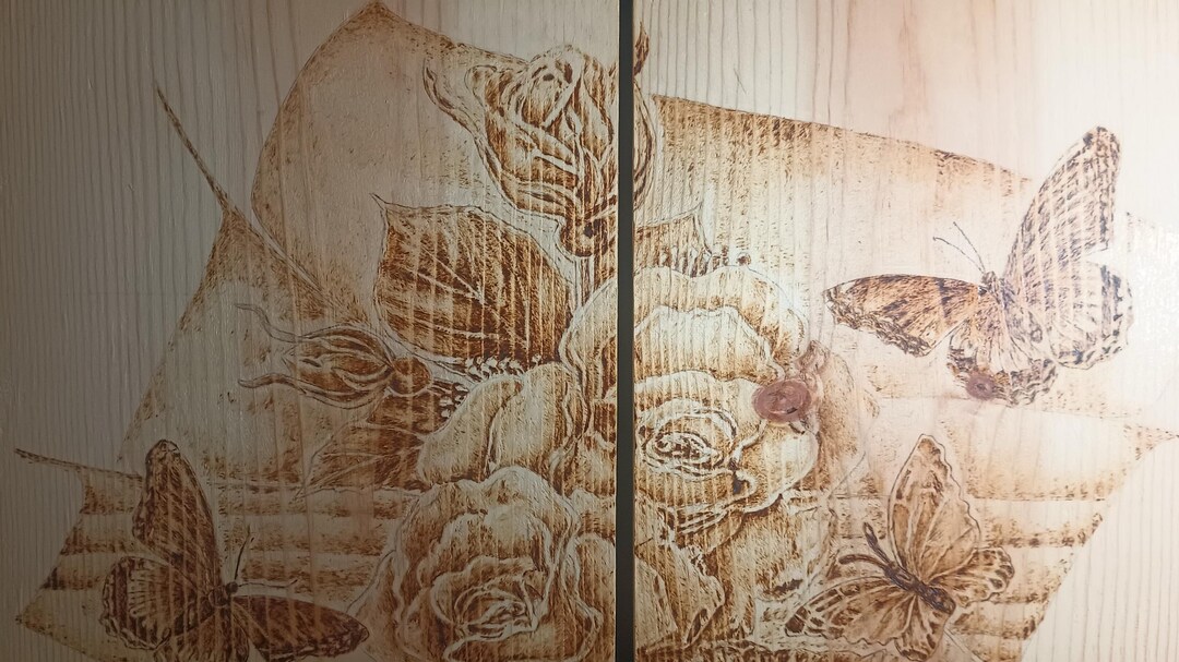 Pyrography Art, Wood Burnt Art, Flowers and Butterflies, Butterfly ...