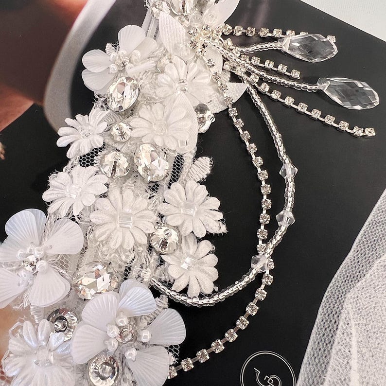 Adjustable 3D Flower Wedding Garter for Bride, Whimsical Thigh Garter ...