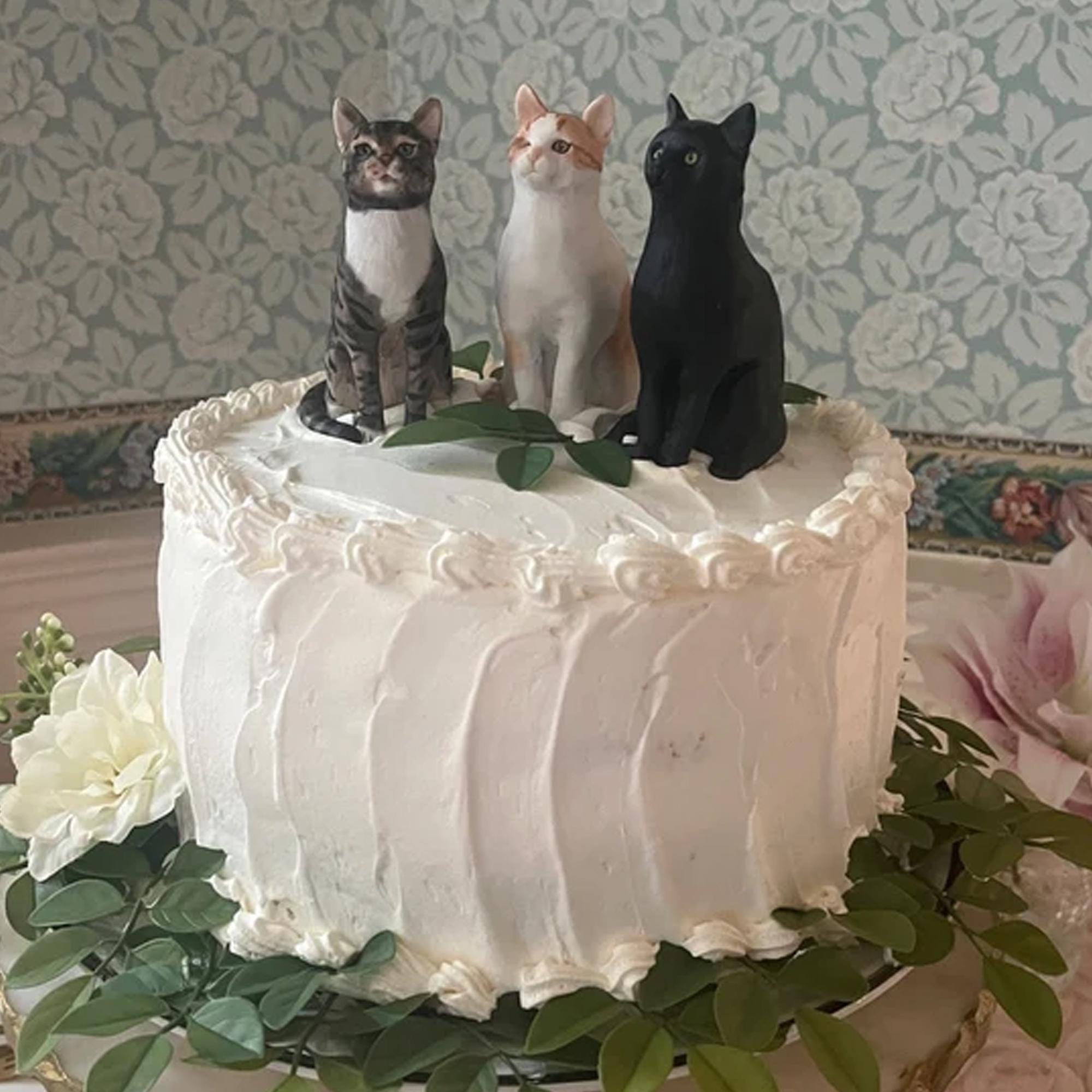 Customized Pet 3D Statue, Wedding Cake Decoration, Dog Wedding Cake ...