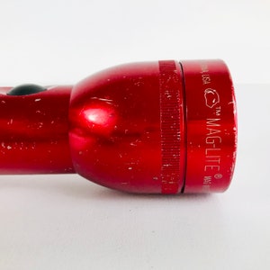 Vintage Mag-lite Aluminum Flashlight With Red Metallic Body, 1990s Mag ...