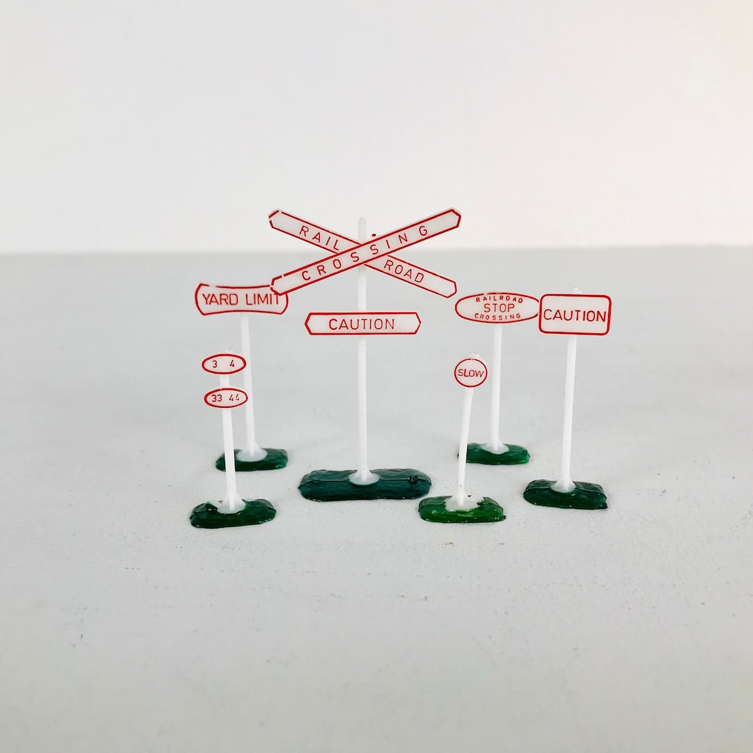 Vintage Tyco HO Scale Model Train Miniature Railroad Crossing Signs Lot ...