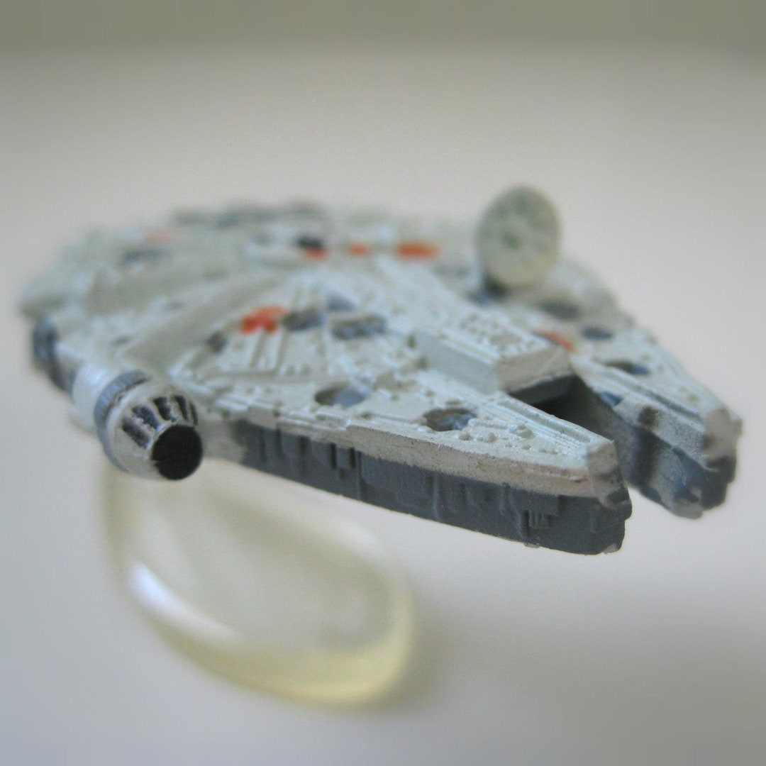 Miniature Star Wars 2 Inch Millennium Falcon Spaceship With Display ...