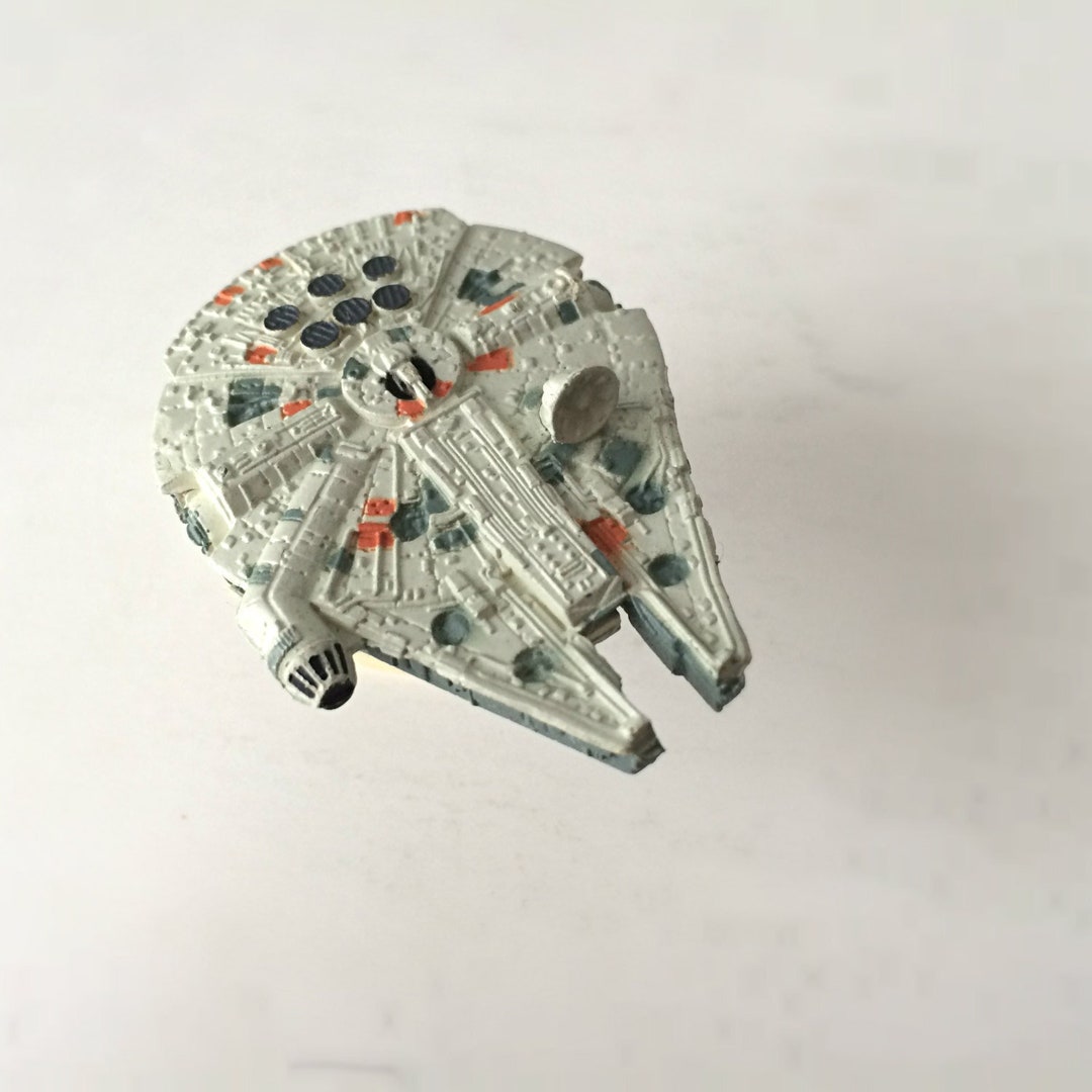 Miniature Star Wars 2 Inch Millennium Falcon Spaceship With Display ...