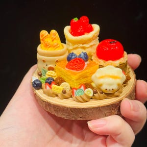 Handmade Miniature Dessert Display | Cute Food Art | Realistic Bear ...