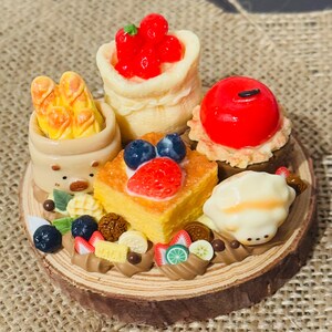 Handmade Miniature Dessert Display | Cute Food Art | Realistic Bear ...