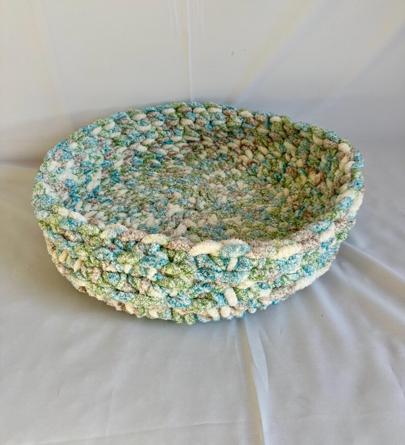 Crocheted Cozy Cat Crib Bed - Etsy