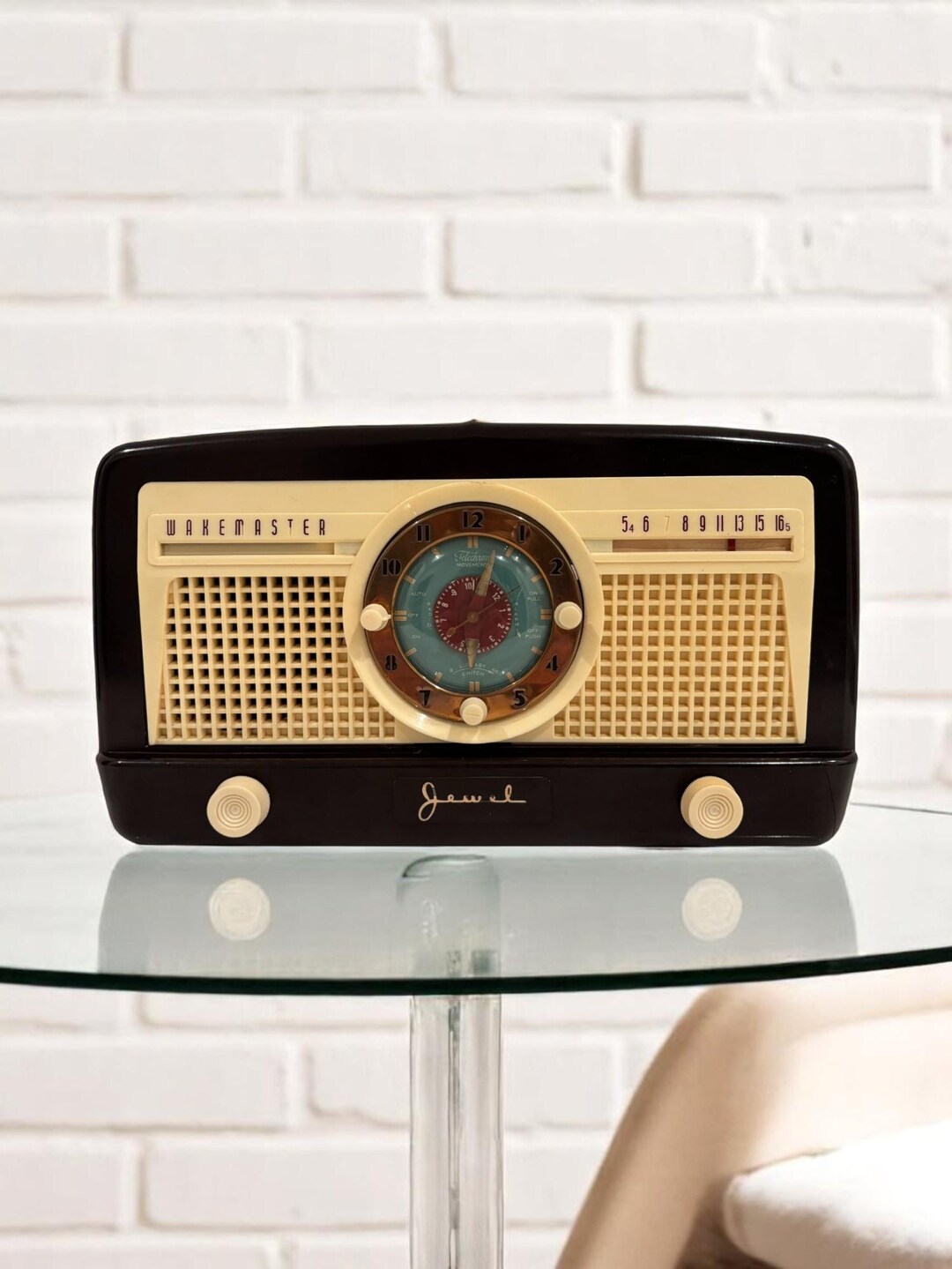 Vintage Jewel 5057U Wakemaster Clock Radio - 1950 Bakelite AM Radio ...