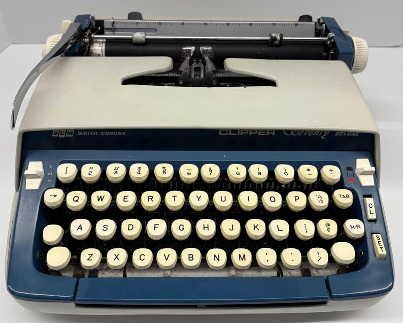 Smith Corona Clipper 1970s Portable Typewriter A Retro Classic Rare - Etsy