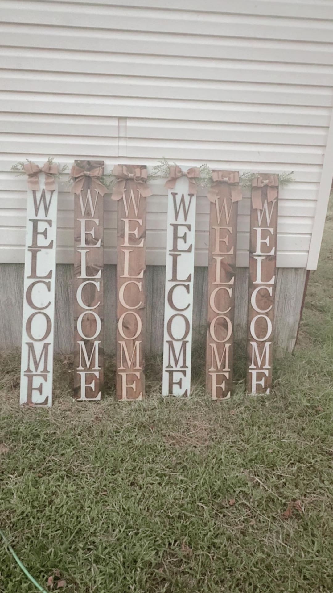 Rustic Wooden Welcome Sign With Seasonal Bow - Etsy