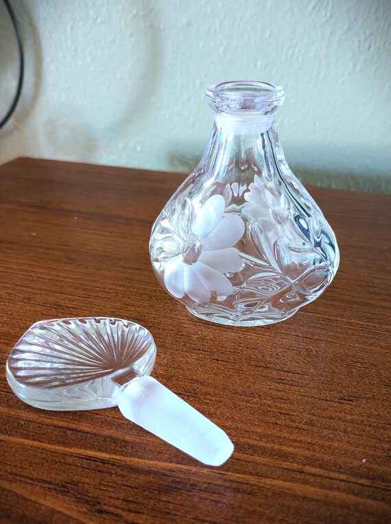 Princess House Lead Crystal Art Deco Perfume Bottle - Gem