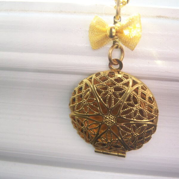 Perfume Locket - Etsy