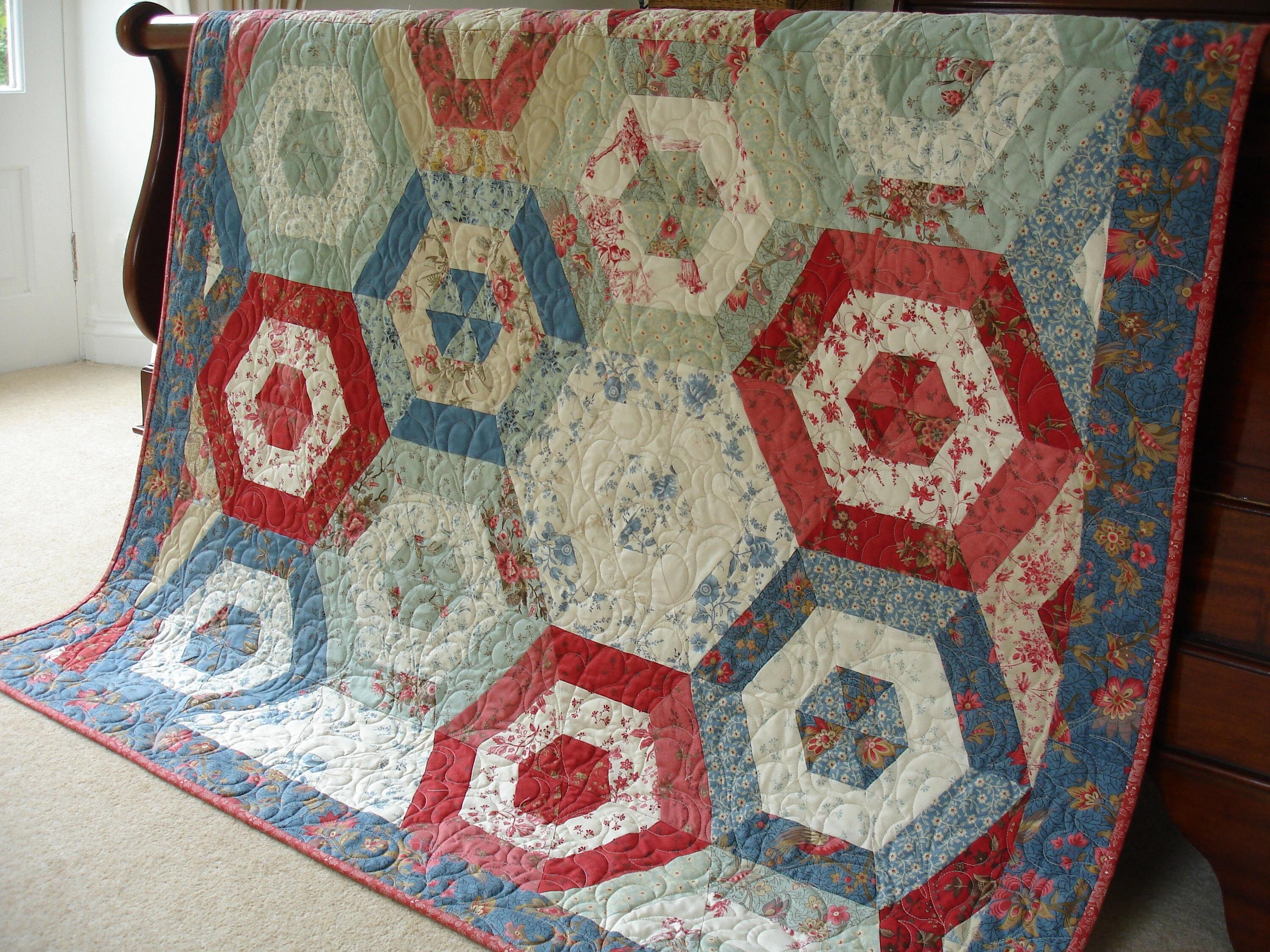 Hexagon Garden Jelly Roll Quilt Pattern PDF by Pam and Nicky Lintott - Etsy
