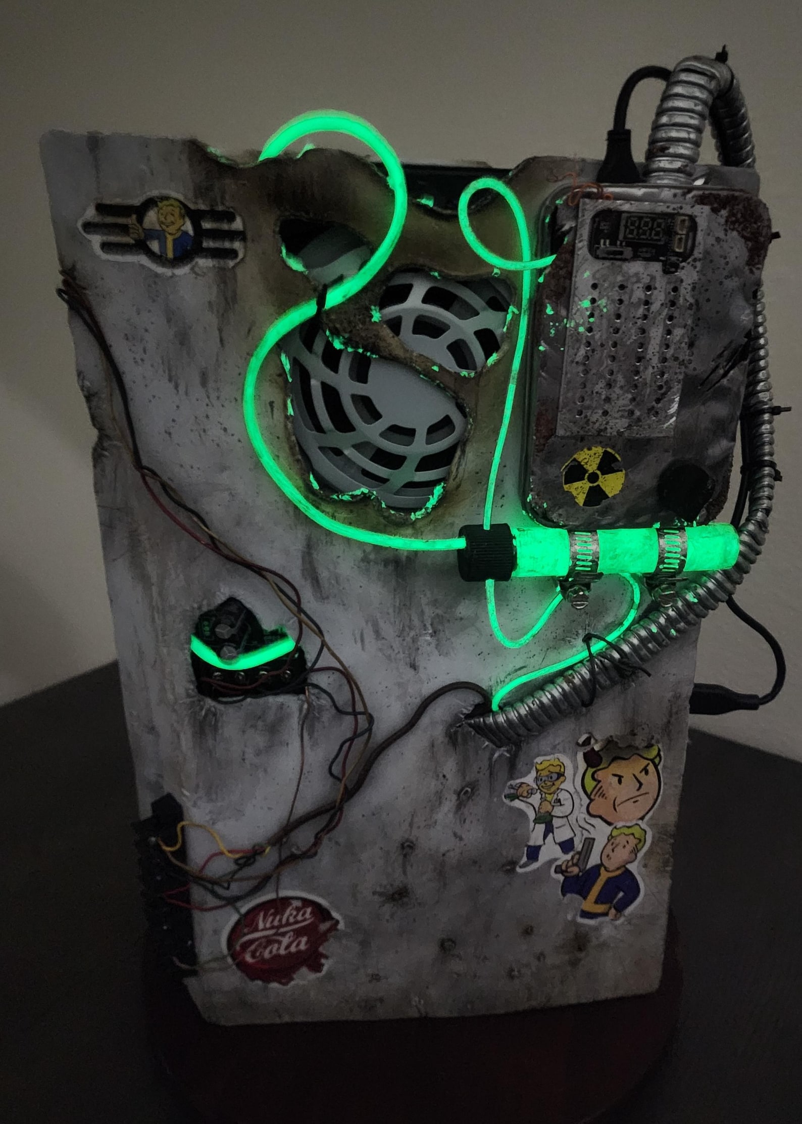 Custom Post-apocalyptic PS5 Cover Plates, Fallout Wasteland Themed ...