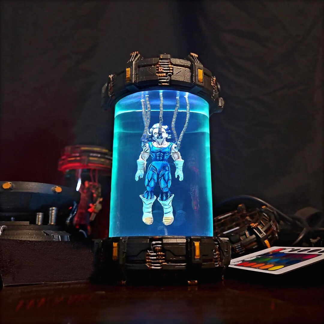 Super Hero Saiyan Healing Chamber Incubator Resin Lamp, LED Anime Night ...