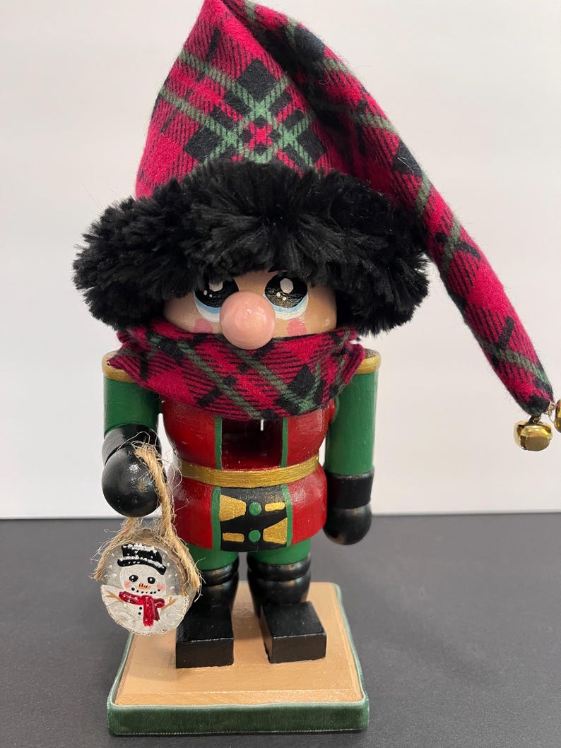 Handmade Big Eyes Boy Nutcracker: Big Hat, Little Guy Table Decor - Etsy