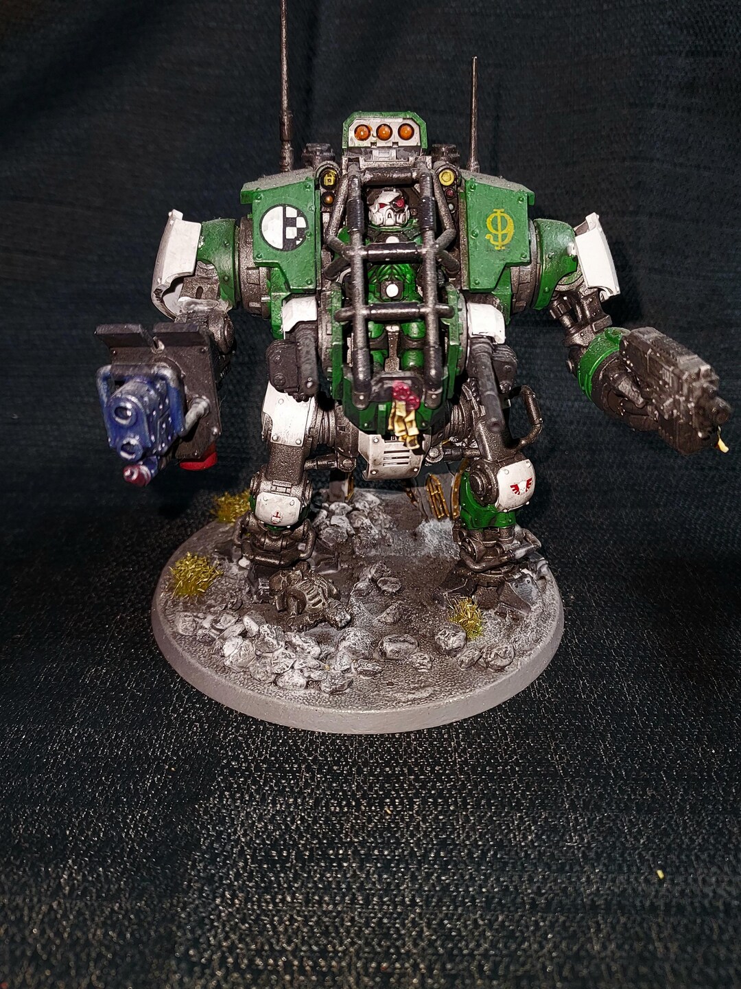 Warhammer 40k Primaris Invictor War Suit - Etsy