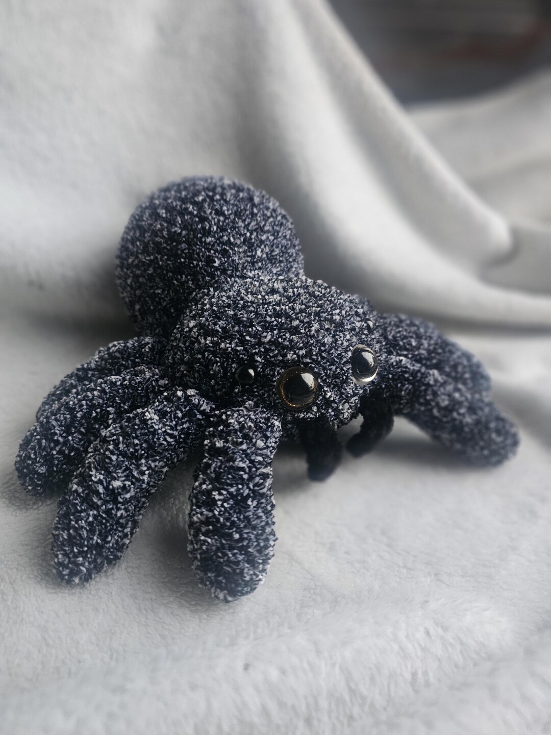 Spider Stuffie | Crochet Plushie | Amiguruimi | Tarantula Plushie ...