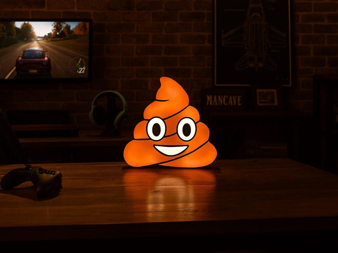 Poop Emoji LED Night Light USB – Kids Bedroom Light, Funny Desk Lamp ...