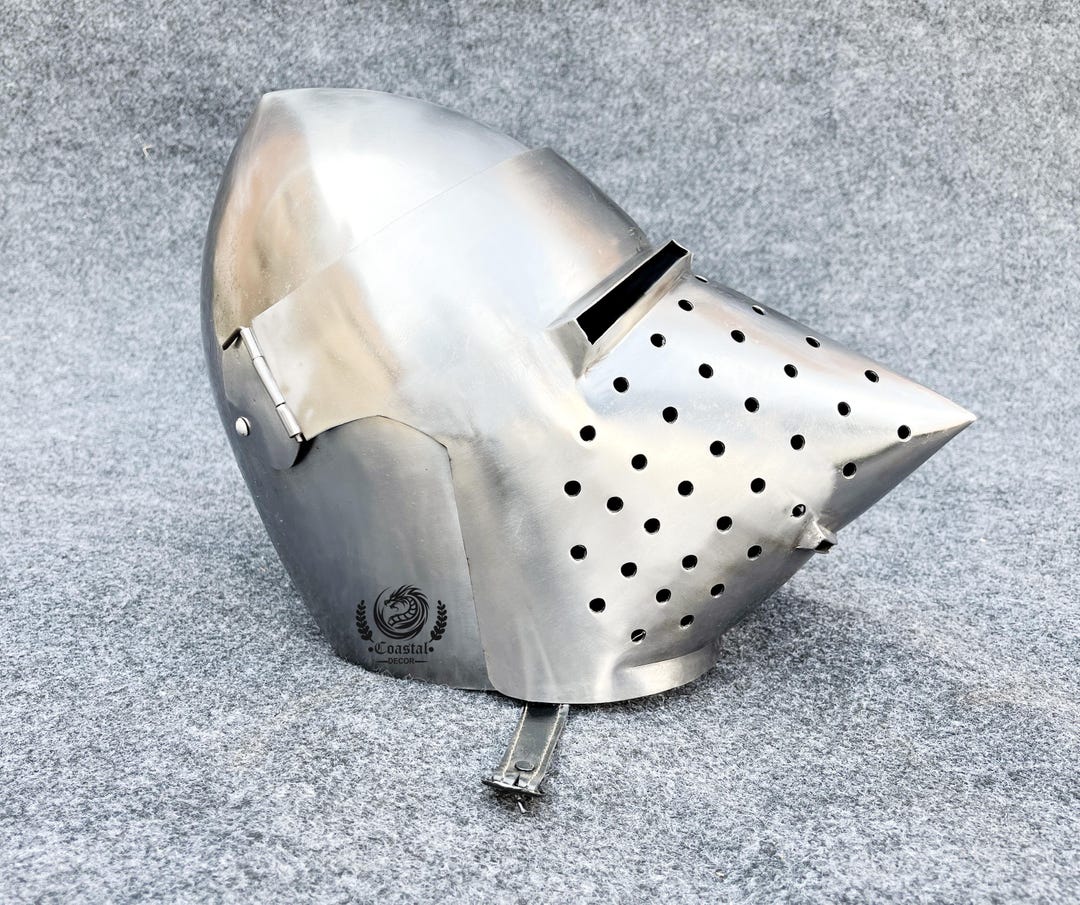 Medieval Hound Skull Helmet With Unique Style | Medieval Warrior ...
