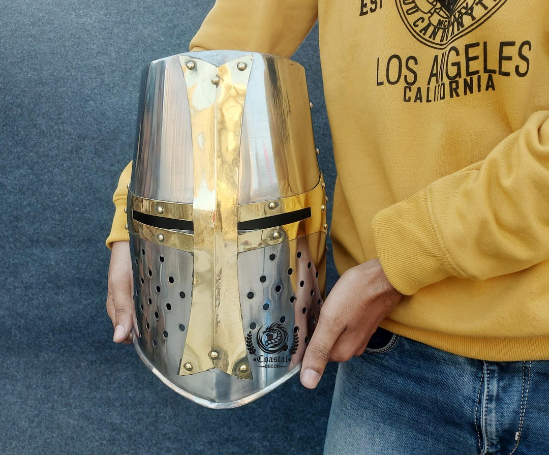 Medieval Knight Templar Helmet: 18 Gauge Steel Cosplay Armor - Etsy